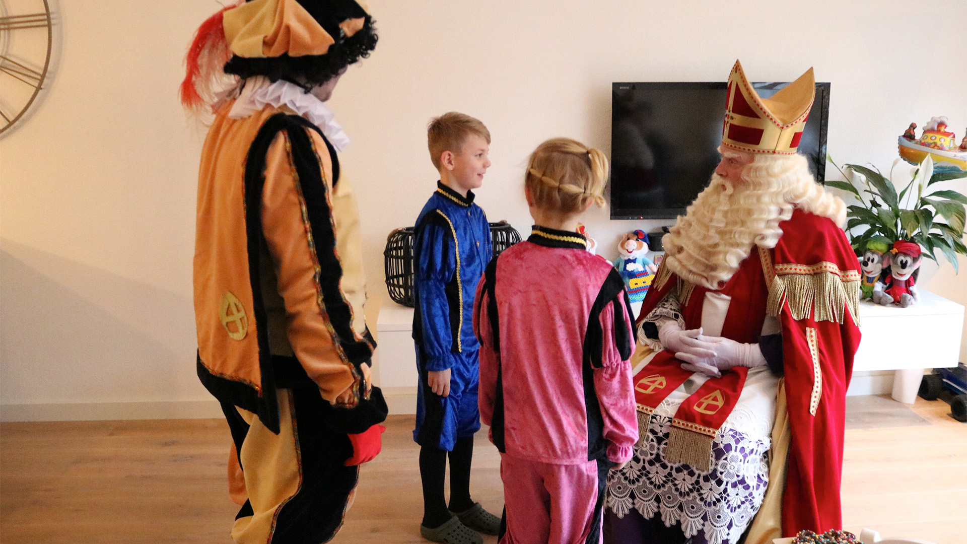 Huisbezoek Sint - Hoorwiekloptdaar.nl voor Sinterklaas bezoeken in ...